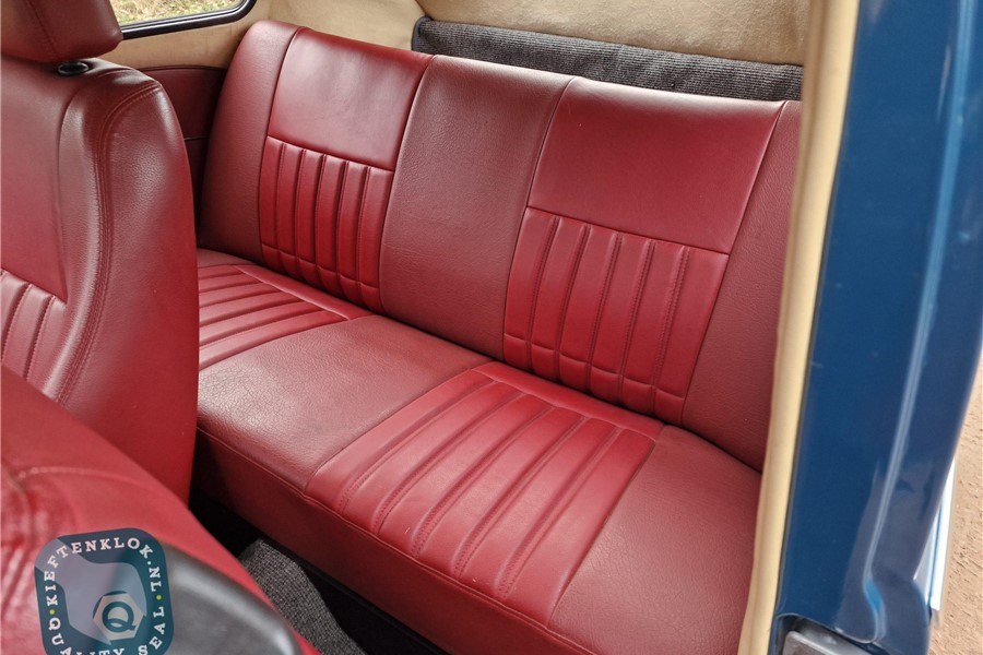 Classic Volkswagen Oval window 1957 For Sale.